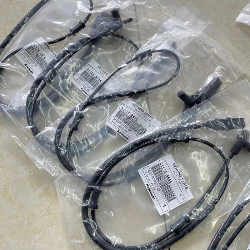 Kawasaki Ninja 400 Front wheel ABS sensor line